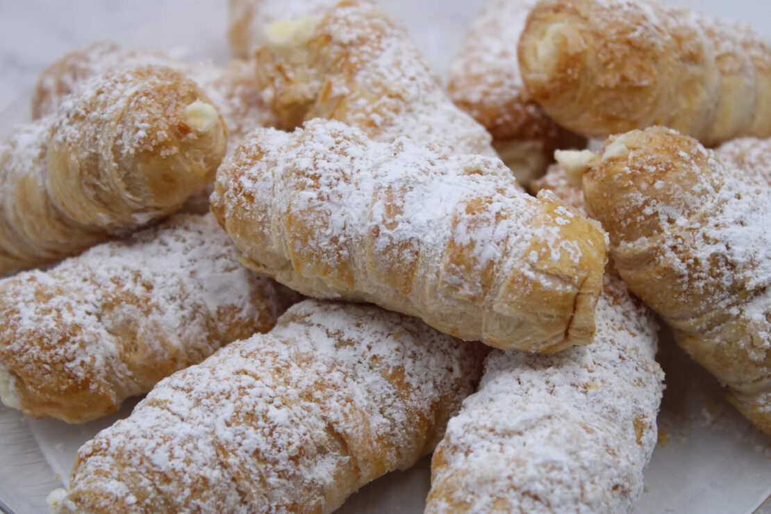 Prantl's Platters Lady Lock Tray - A Pittsburgh Favorite