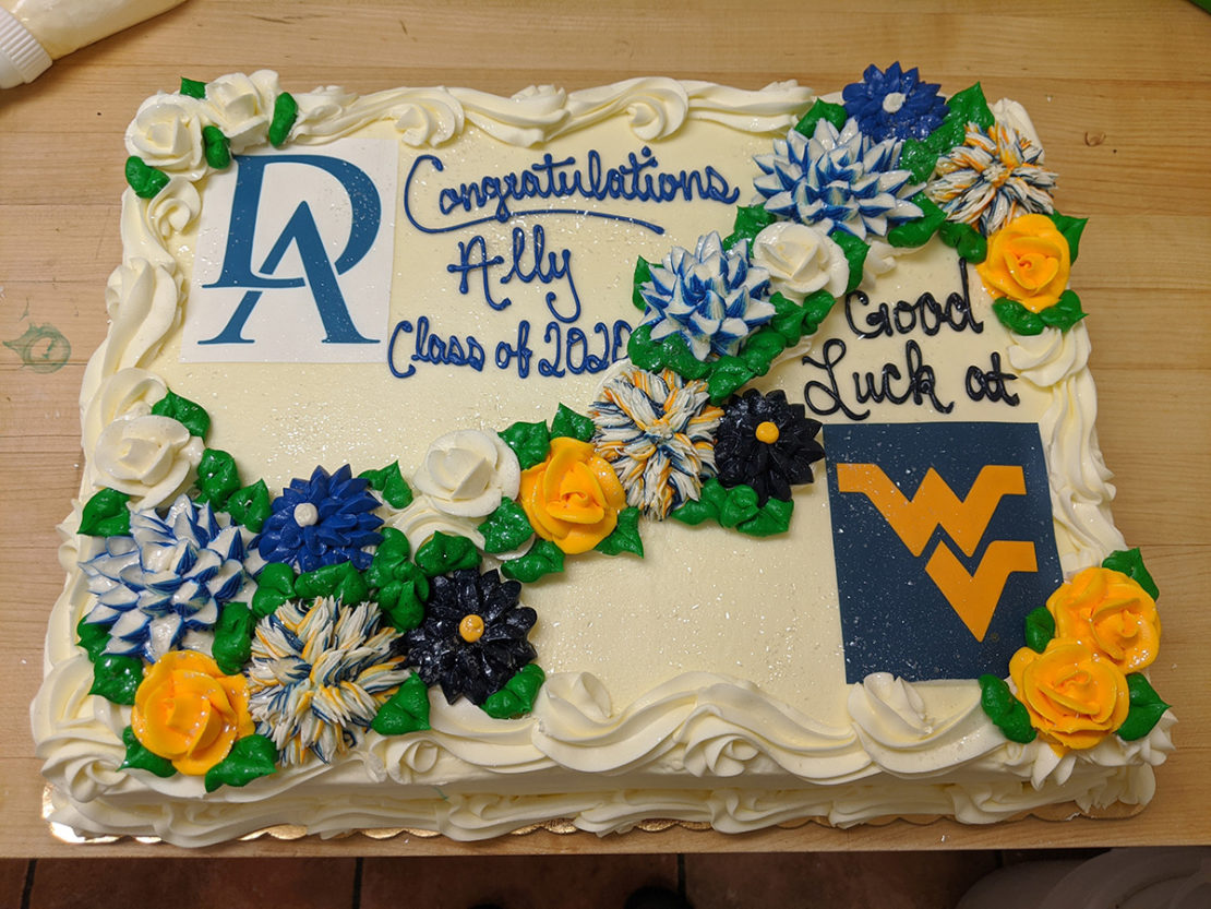 Custom Decorated Cakes - Prantl's Bakery